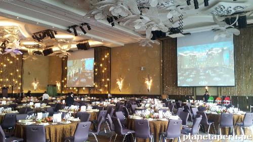 Viajar y trabajar con el hotel binary int de Canadá en Condesuyos