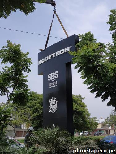 Letreros Totem Paneles Acero Mdf Vinil Bronce: teléfono - San Juan De ...